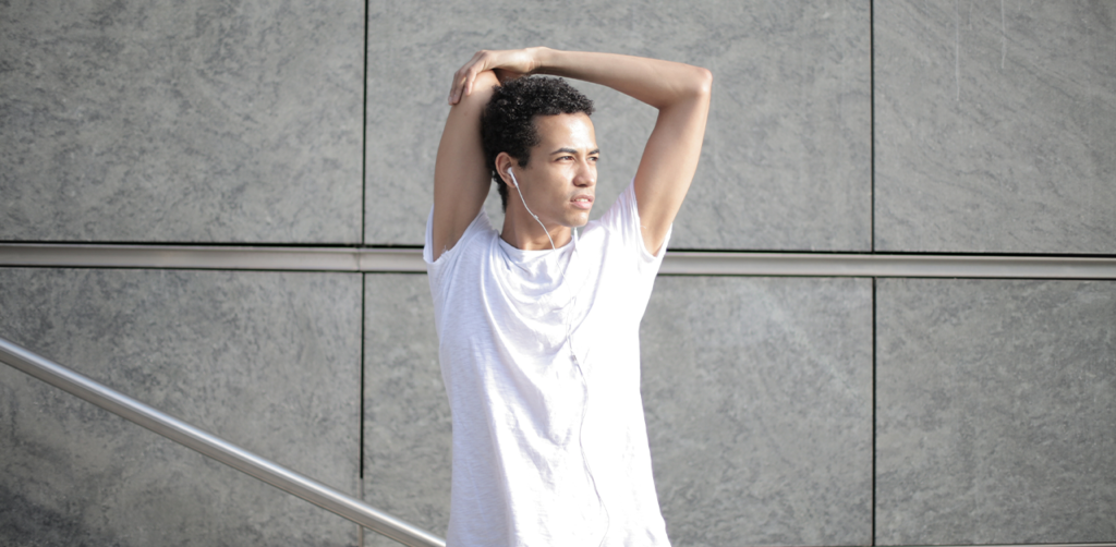 Static stretching or dynamic stretching: what are they? - Running 101